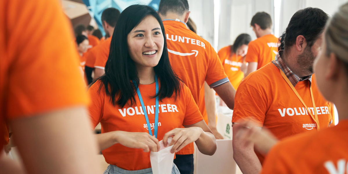 Amazon and its employees give back for Global Month of Volunteering